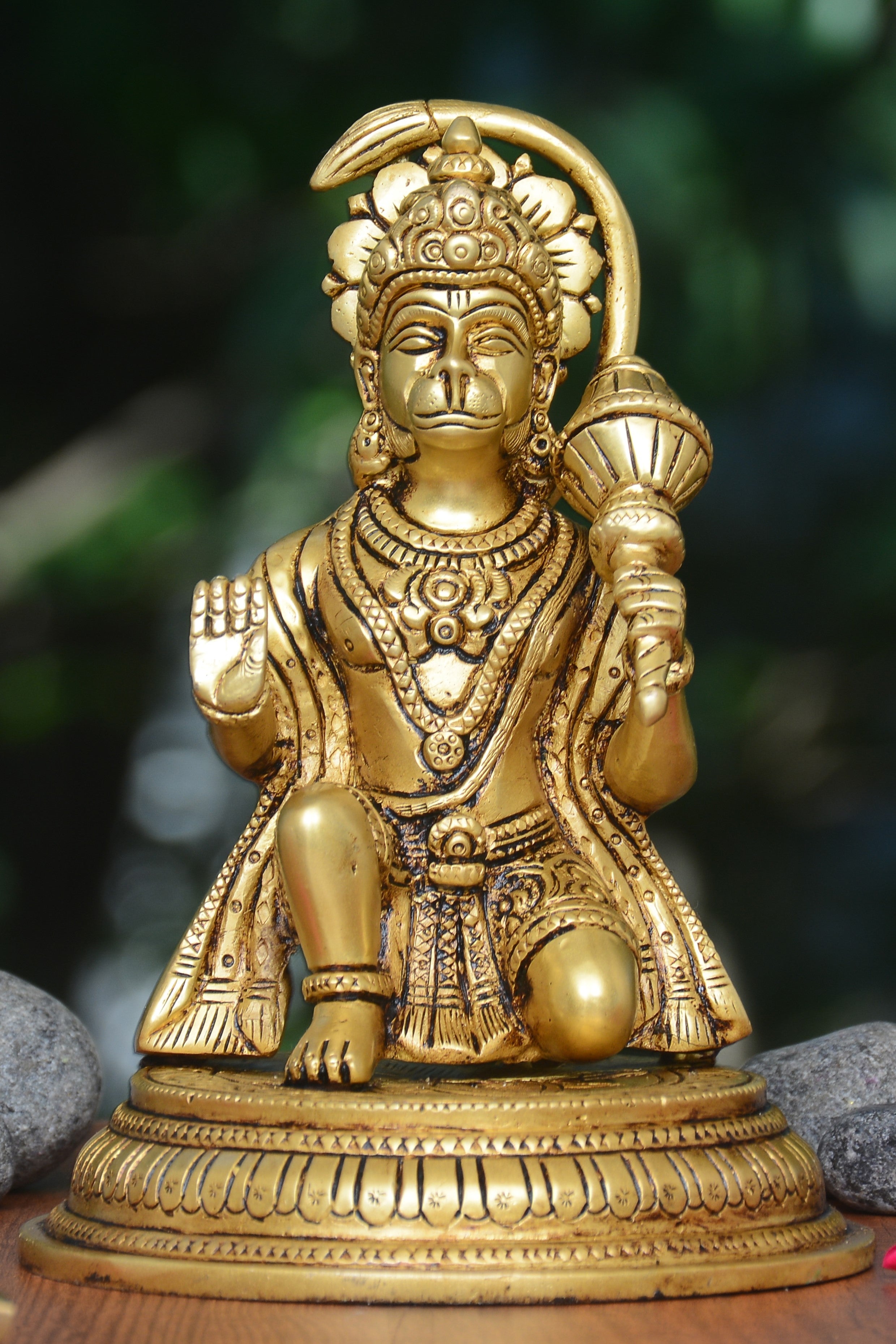 SITTING HANUMAN WITH ROUND BASE – Brassncraft