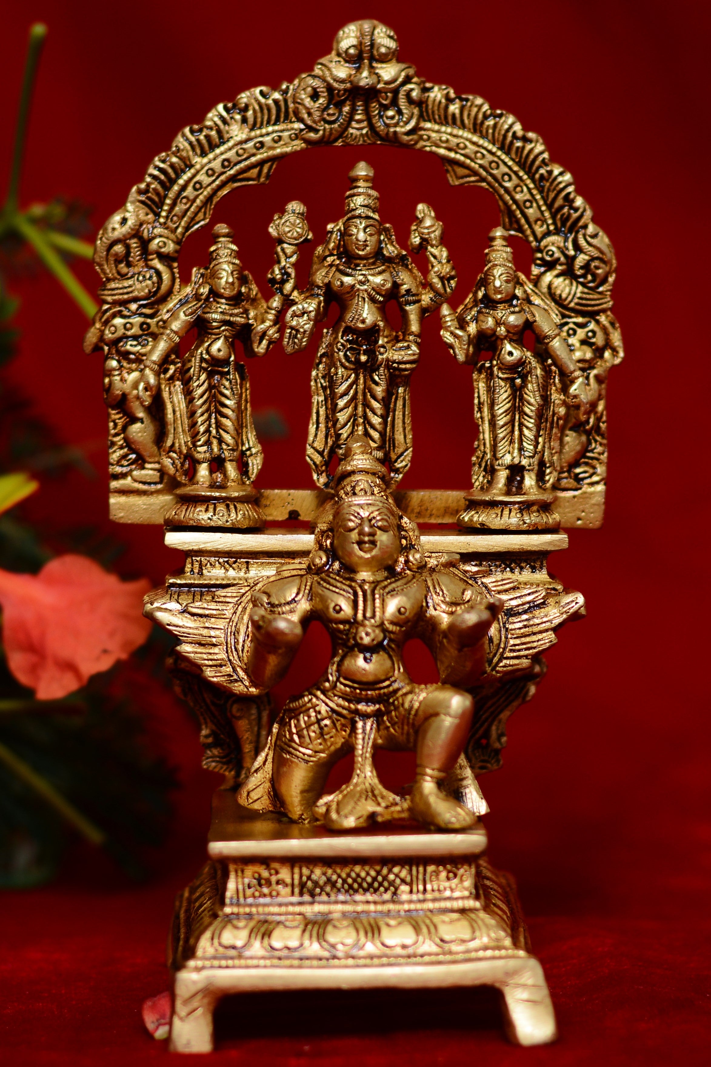 SITTING FRAME CHOKI GARUN WITH BALAJI SET – Brassncraft